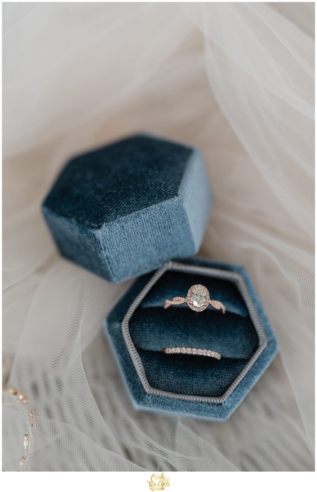 Autumn Lord Thompson Manor Wedding - Carla Ten Eyck