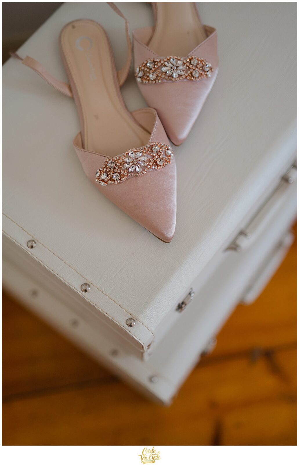 Autumn Lord Thompson Manor Wedding - Carla Ten Eyck