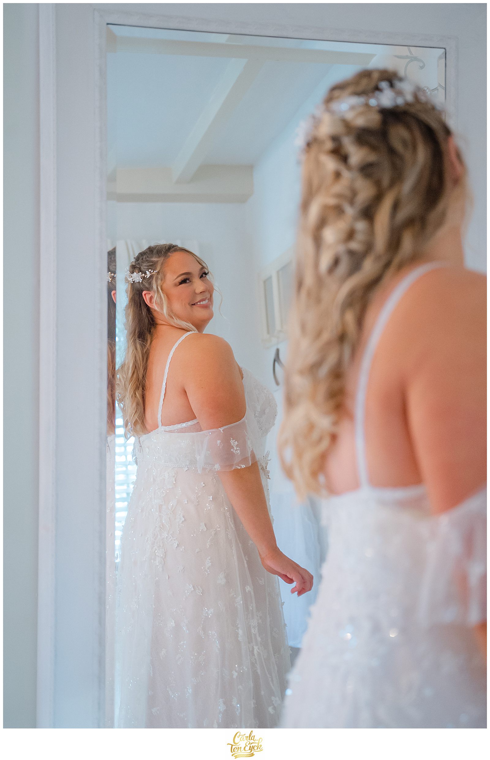 Autumn Lord Thompson Manor Wedding - Carla Ten Eyck