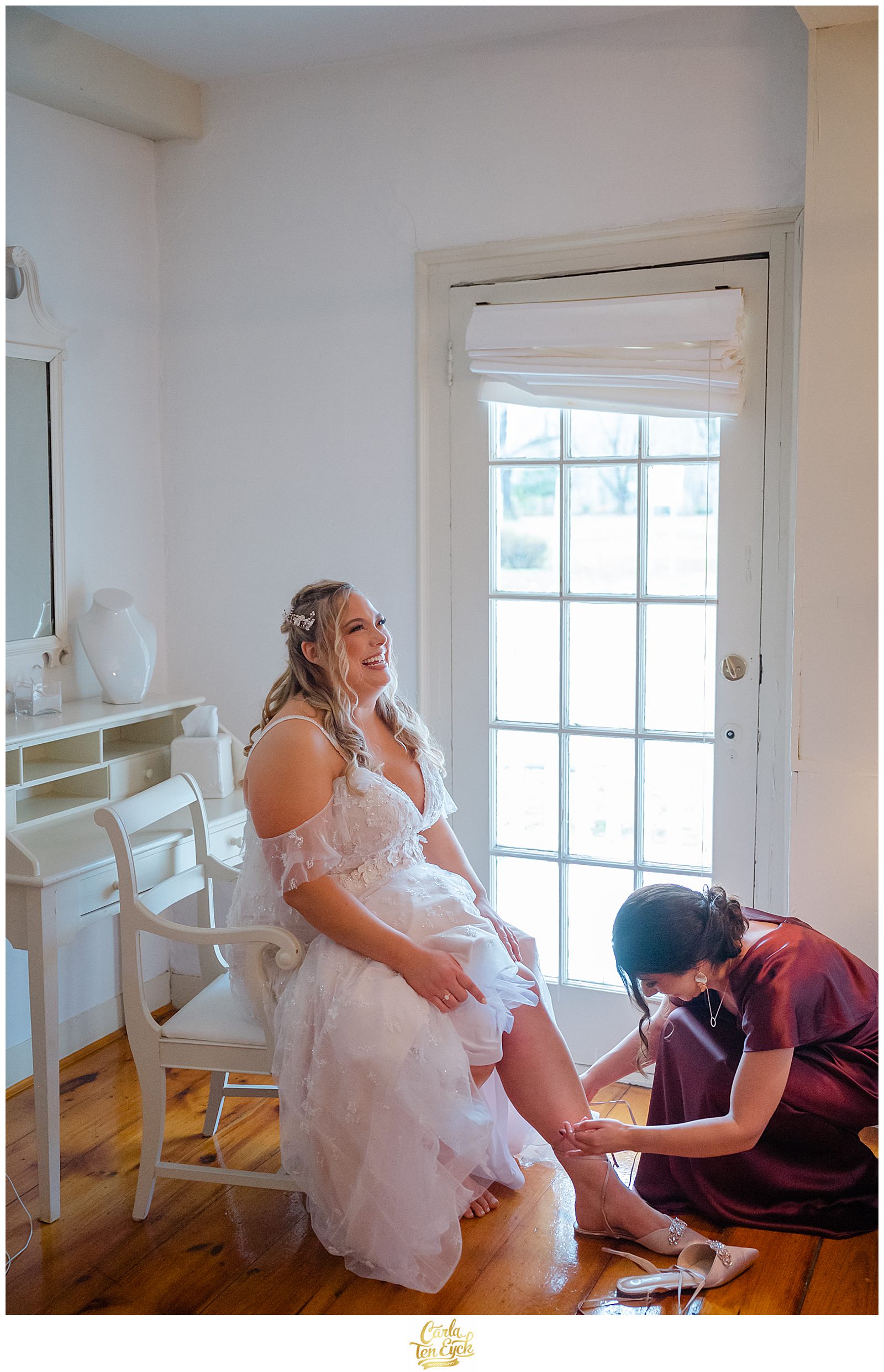 Autumn Lord Thompson Manor Wedding - Carla Ten Eyck